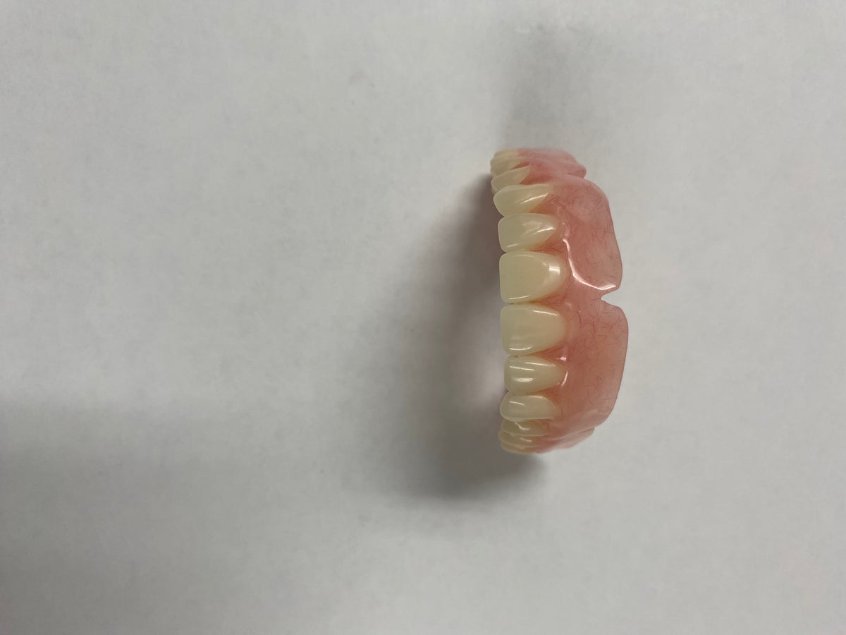 Denture U-Shape Upper – Saldentures