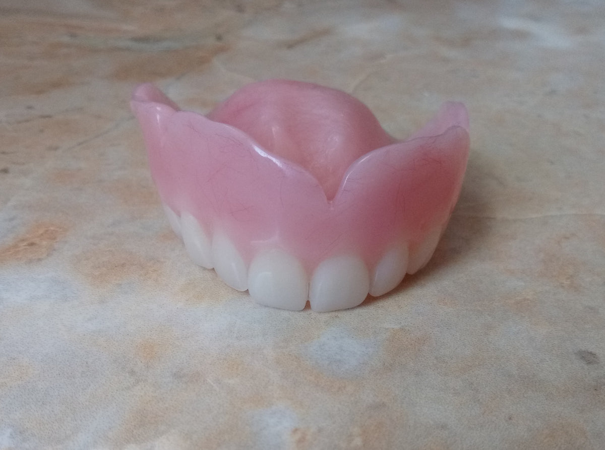 Extra Small Upper Pink Acrylic False Denture – Saldentures
